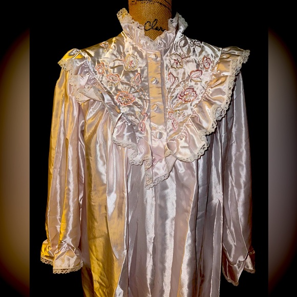 Ilise Stevens | Intimates & Sleepwear | Vintage Ilise Stevens Pastel ...